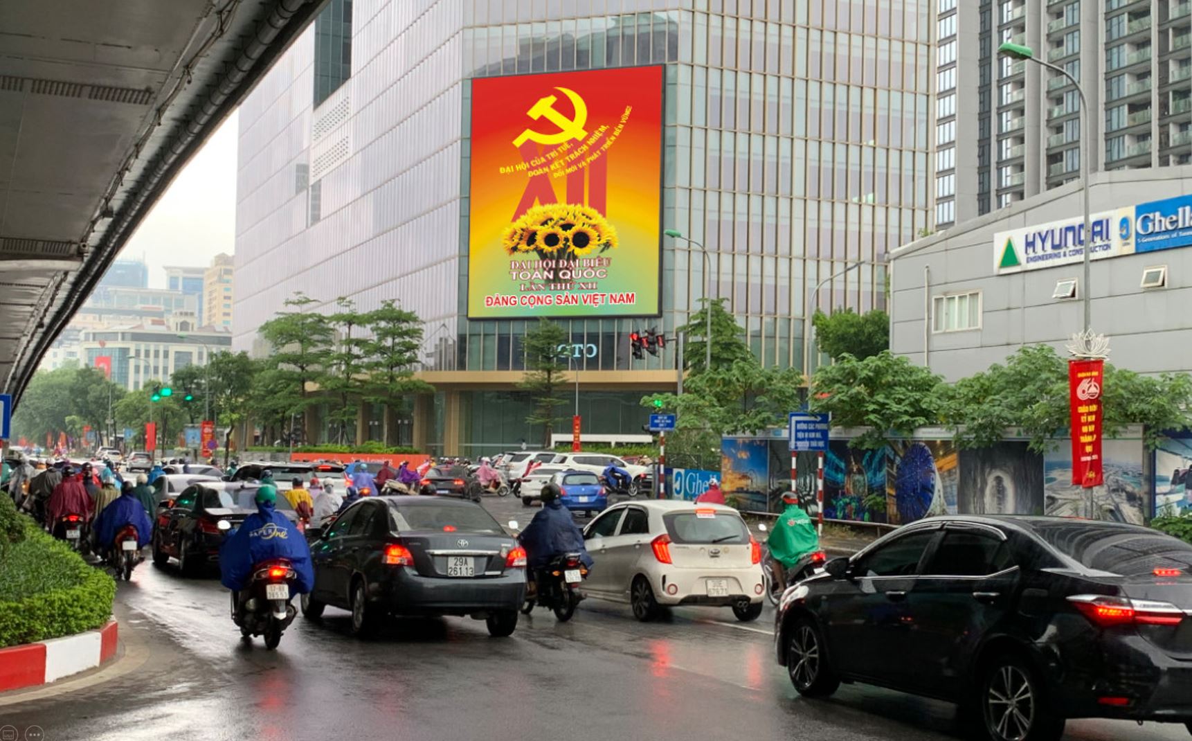 man-hinh-led-29-lieu-giai-ha-noi-1 - Shojiki.vn