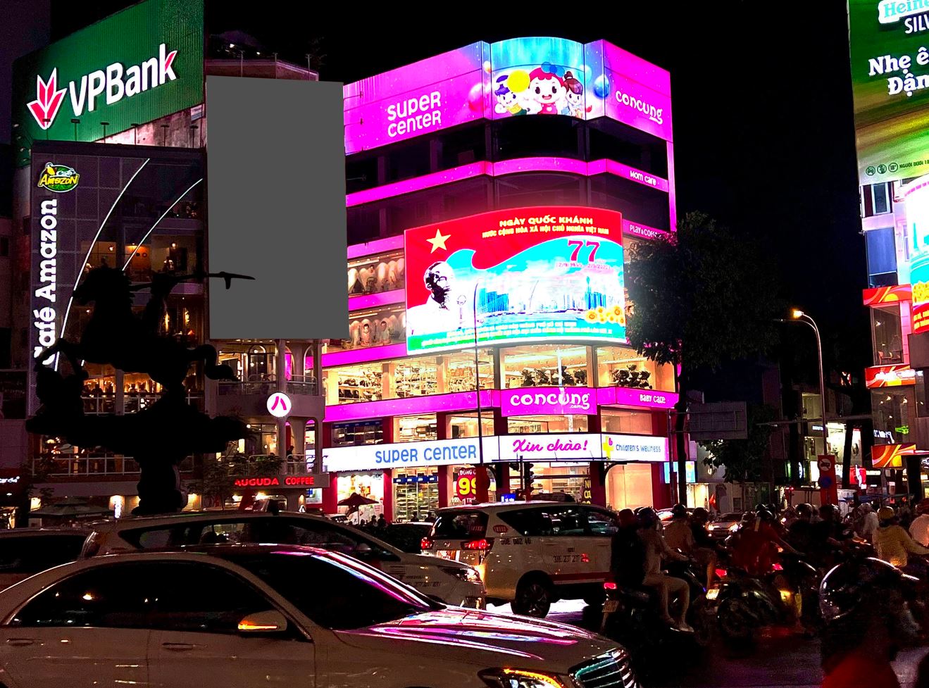 man-hinh-led-con-cung-2 - Shojiki.vn